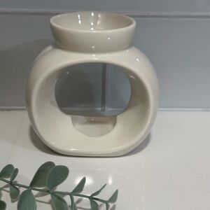 Accents | Ceramic Essential Oil Burner Scented Diffuser Wax Melt Burner ...